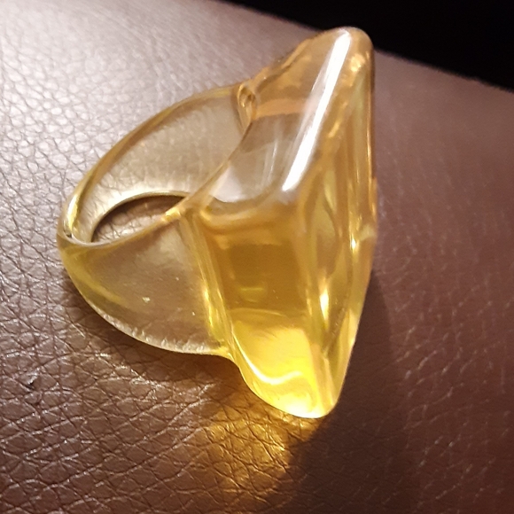 Unknown | Jewelry | Yellow Square Lucite Ring | Poshmark